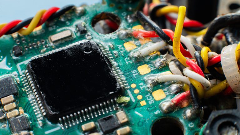 Cleaning Circuit Boards: The Ultimate Guide