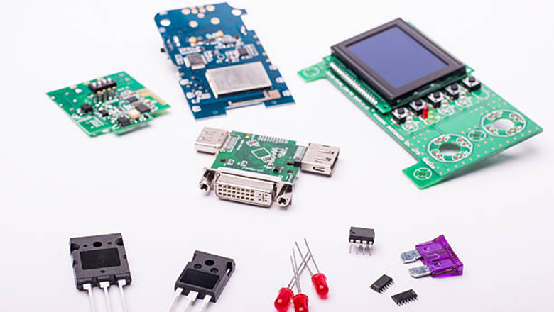 PCB Kit – The Ultimate Guide for Beginners: Build a PCB!